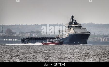 RFA TIDEFORCE AND OTHER SHIPS IN IRISH SEA Stock Photo - Alamy