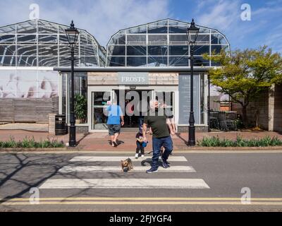 Frosts Garden Centre Woburn Sands Bedfordshire UK customers entering and leaving the main entrance Stock Photo Alamy