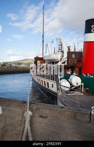 The Waverley Paddle Steamer, Firth of Clyde approaching Rothesay, Isle ...