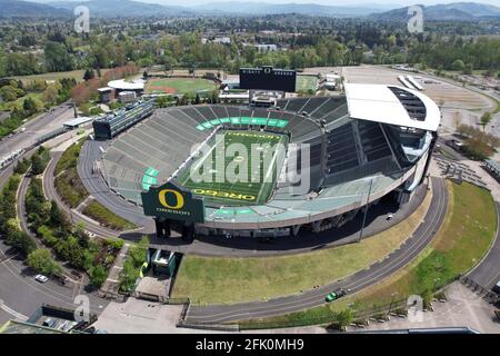 Aerial of Autzen Stadium in Eugene, Oregon Stock Photo - Alamy