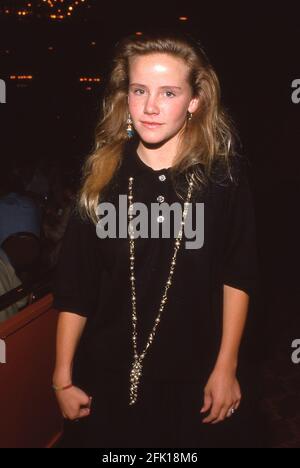Amanda Peterson 1987 Credit: Ralph Dominguez/MediaPunch Stock Photo - Alamy