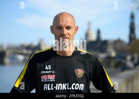 Dresden, Germany. 27th Apr, 2021. Soccer: 3rd league, Alexander Schmidt ...