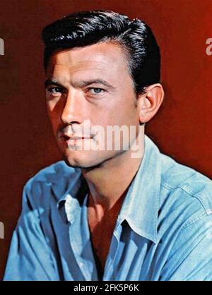 LAURENCE HARVEY (1928-1973) Lithuanian stage and film actor about 1958 ...