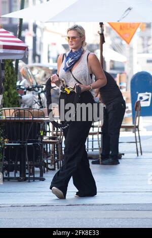 New York - NY - 20200709-Australian Model Georgina Burke Sighting in ...