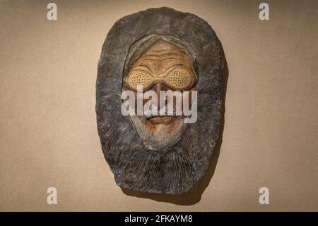 Clay face of a bearded polar explorer. Black and white Stock Photo - Alamy