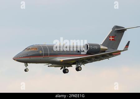 Royal Danish Air Force Bombardier Challenger 604 waiting for permission ...