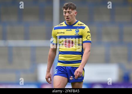 Matty Ashton (17) of Warrington Wolves in action during the game Stock ...