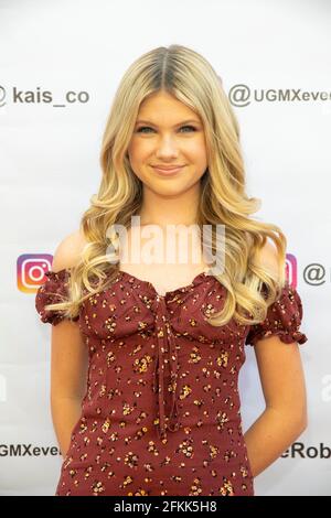 Taylor McVeigh attends Young Hollywood Social Media Industry Party at ...