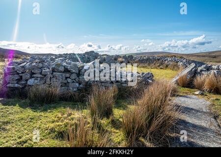 The Malinmore Memorial Tomb by Gelcolumbkille in Donegal, Ireland Stock ...