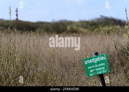Ameland 2021, Warning sign with Dutch text:breeding area, no access ...