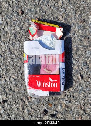 A pack of Winston cigarettes Stock Photo - Alamy