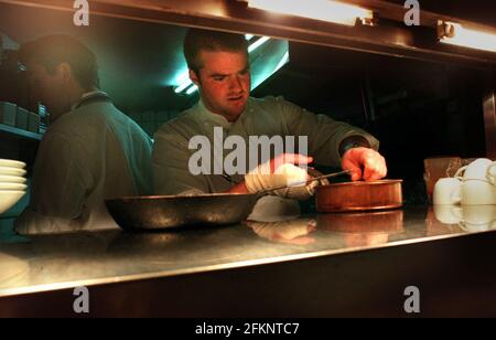 HESTON BLOOMENTAAL CHEF IN THE KITCHEN, JUN 2000AT THE FAT DUCK Stock ...