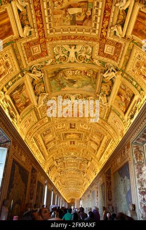 Decorated ceiling of the Gallery of Maps, Vatican Museum, Vatican City, Rome Italy Europe Stock ...