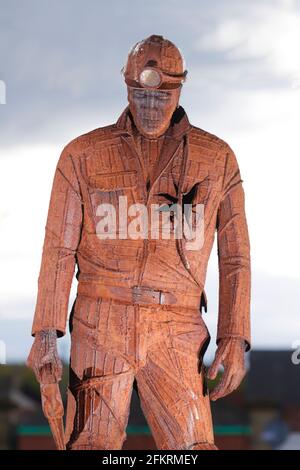 'Marra' sculpture by Ray Lonsdale in Horden Welfare Park, County Durham ...