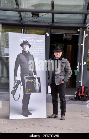 03 May 2021, North Rhine-Westphalia, Cologne: Photographer Thomas ...
