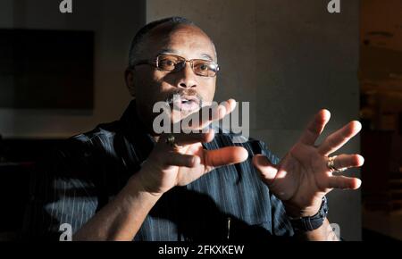 Tommie Smith 1968 200m Olympic Gold Medallist 8/10/2008. PICTURE DAVID ...