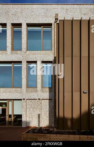 Imperial War Museum Annex by Jestico + Whiles, Modular Construction ...