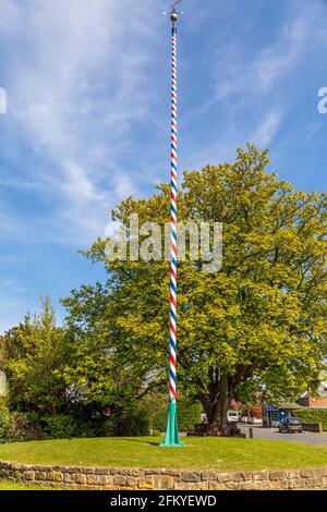 The Maypole at Welford on Avon, Warwickshire, one of the tallest ...