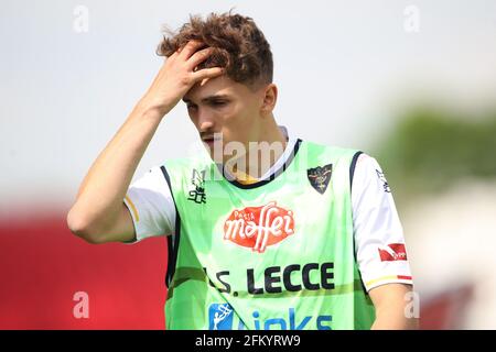 Monza, , 4th May 2021. Pablo Rodriguez Delgado of US Lecce warms up ...