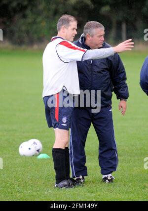 GLEN MOORE FOOTBALL COACHING 27/9/2008. COACH KEITH BOANAS TELLS GLEN ...