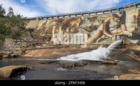 Wellington Dam world's largest dam wall mural painted by Guido Van ...