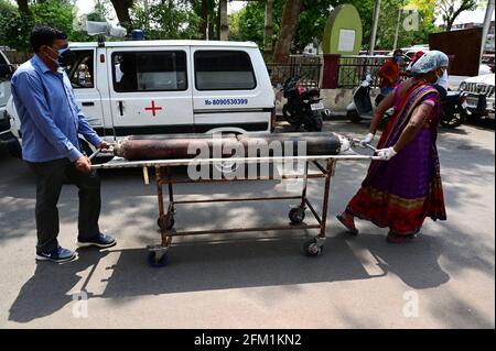 Prayagraj, India. May 6, 2021: Prayagraj: Family members and COVID19 ...