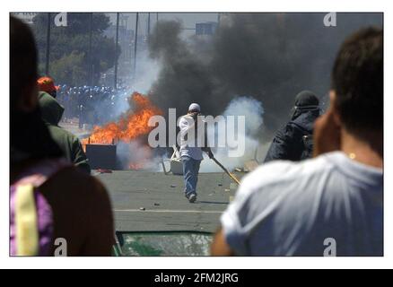 Riots on the streets of Genoa at the G8 summit Stock Photo - Alamy