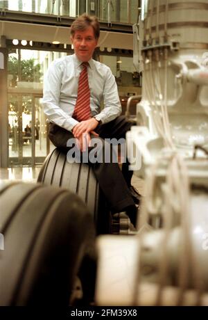 Bob Ayling, British Airways Chief Executive tries out 'Lounge in the ...