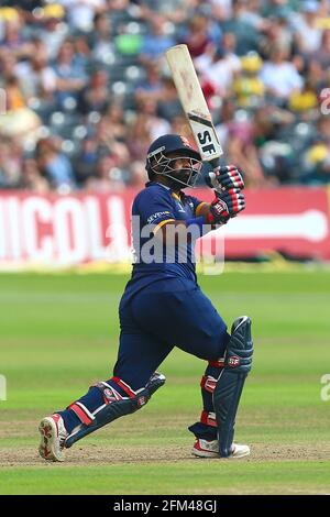 Ashar Zaidi hits six runs for Essex during Gloucestershire vs Essex ...