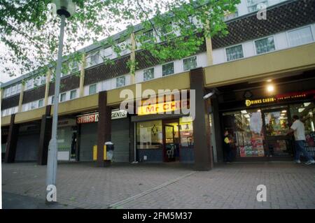 THE SUSPICIOUS DEATH ERROL MCGOWAN JUNE 2001 DEMOSTRATION IN FRONT OF ...
