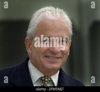 DAVID GOWER AT LORDS, OCT 2000 Stock Photo - Alamy