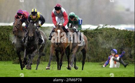 Grand National April 2001 Red Marauder Racehorse and Richard Guest ...