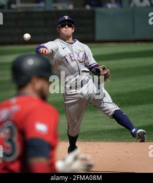 Texas Rangers second baseman Nick Solak (15) throws during a baseball ...