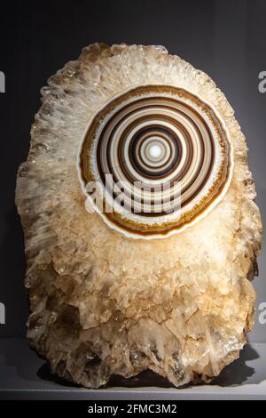 diamond quartz mineral specimen stone rock geology gem crystal Stock ...