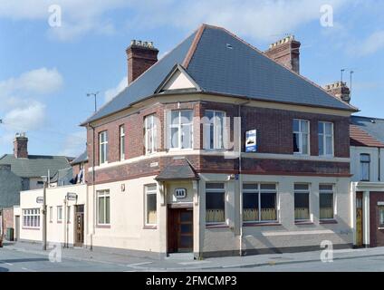 The Cornwall Pub, Grangetown, Cardiff, 1989 Stock Photo - Alamy