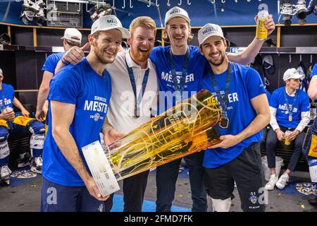 Goalie Coach Simon Pfister (EV Zug) - December 23, 2025 - National ...