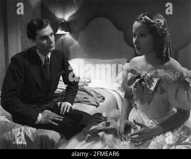 MERLE OBERON Producer ALEXANDER KORDA Set Visitor ROBERT TAYLOR LAURENCE OLIVIER and Director ...