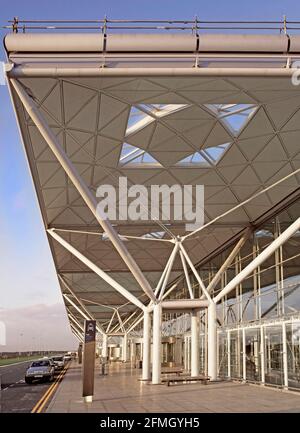 Stansted airport terminal building designed by Sir Norman Foster, Essex ...