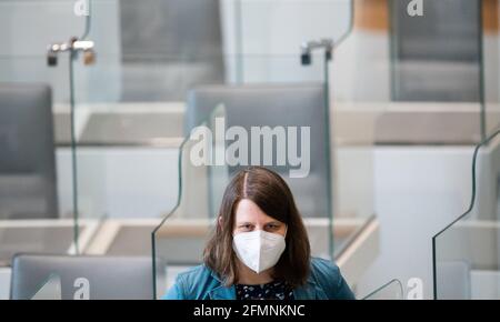 Hanover, Germany. 11th May, 2021. Stephan Weil (SPD), Minister ...