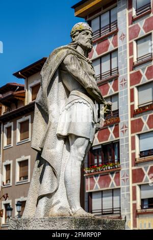 Statue of Don Pelayo, victor of battle at Covadonga and first King of ...
