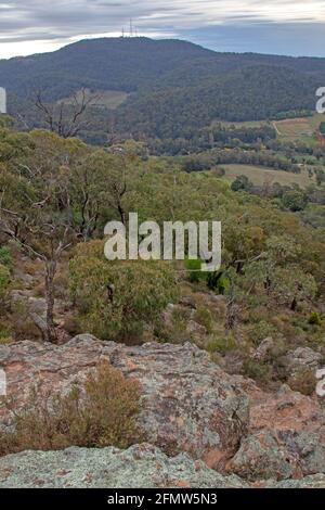 View to Mt Canobolas from Pinnacle Lookout Stock Photo - Alamy
