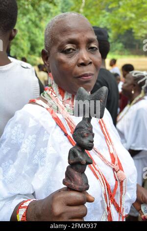 Osun Osogbo Fashion: A priestess in colourful attire renowned for ...