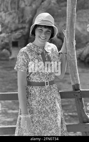 Evil Under the Sun (1982) Emily Hone, Date: 1982 Stock Photo - Alamy