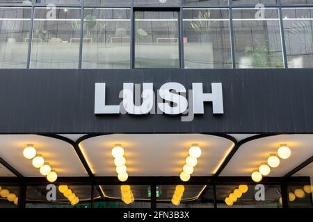 LUSH storefront in Munich, Germany Stock Photo - Alamy