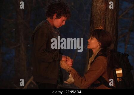 THOSE WHO WISH ME DEAD (2021) FINN LITTLE ANGELINA JOLIE TAYLOR ...