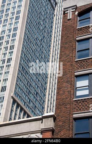 Buildings Old and New Toronto Yonge Street Stock Photo - Alamy