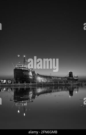 William G Mather Steamship at Sunset Stock Photo - Alamy