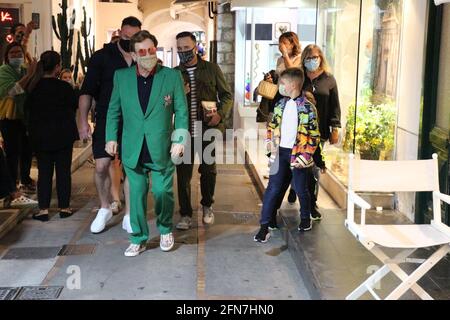 Sir Elton John vacation at Capri (Italy) with husband David Furnish and ...
