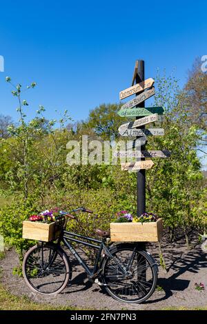 Street Sign the Direction Way to Camping versus Hotel Stock Photo - Alamy