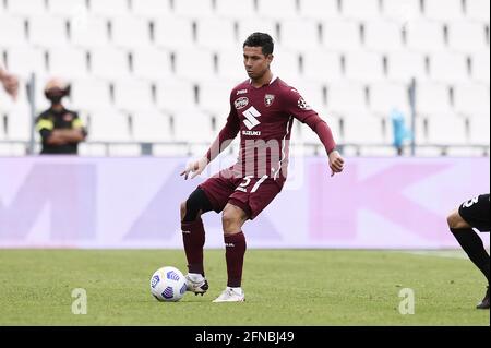 Armando Izzo of Torino FC in action during the Serie A 2020/21 match ...